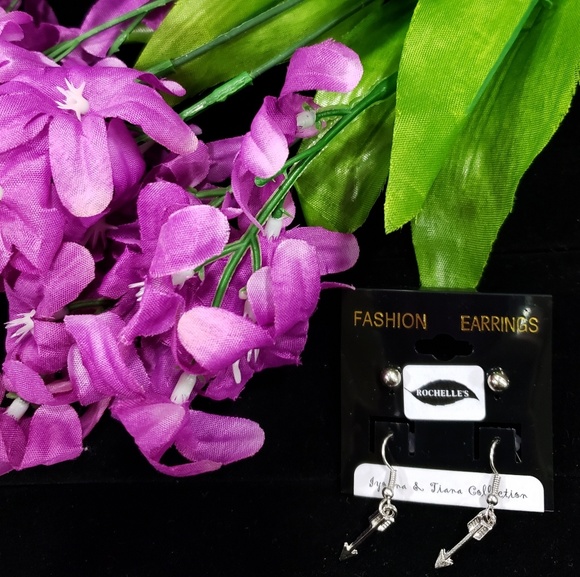Jewelry | 325 Or 525 | Poshmark